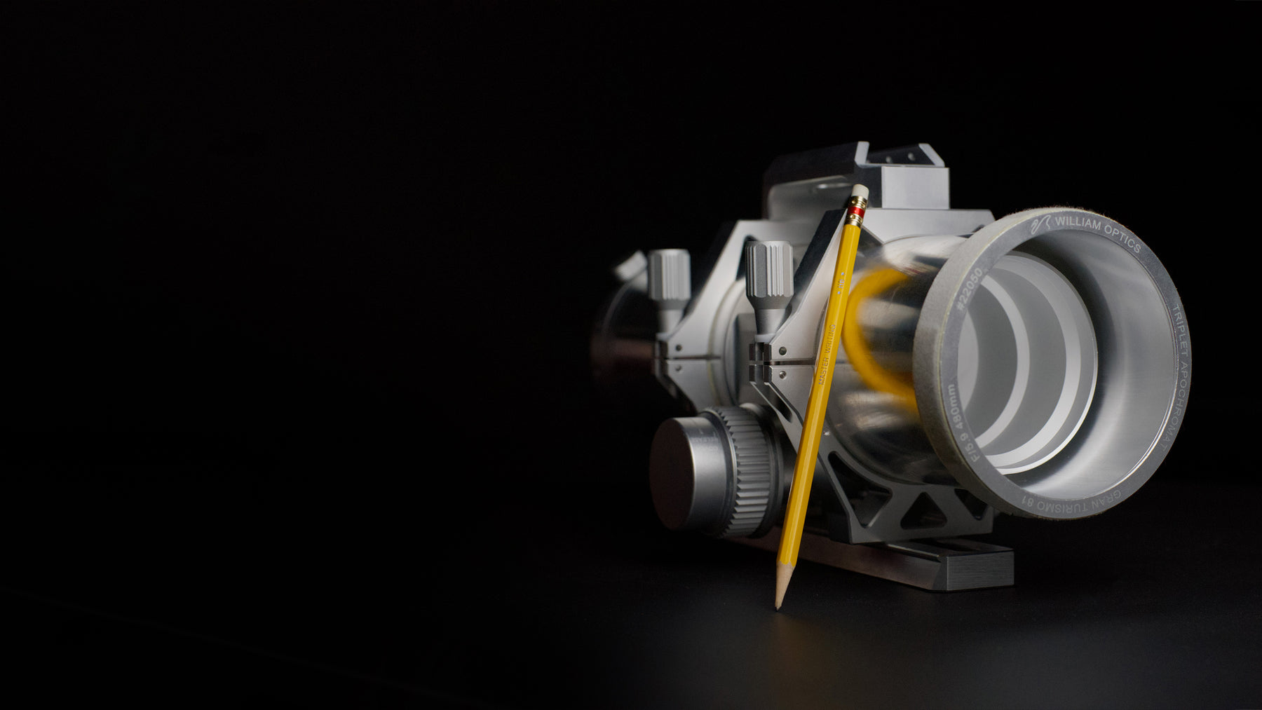 WILLIAM OPTICS Internal Focus Design